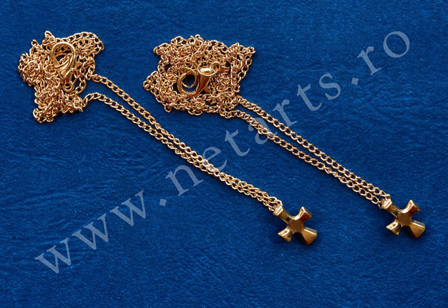 Lantisoare Aurii cu Pandantive Metalice Aurii - netarts.ro
